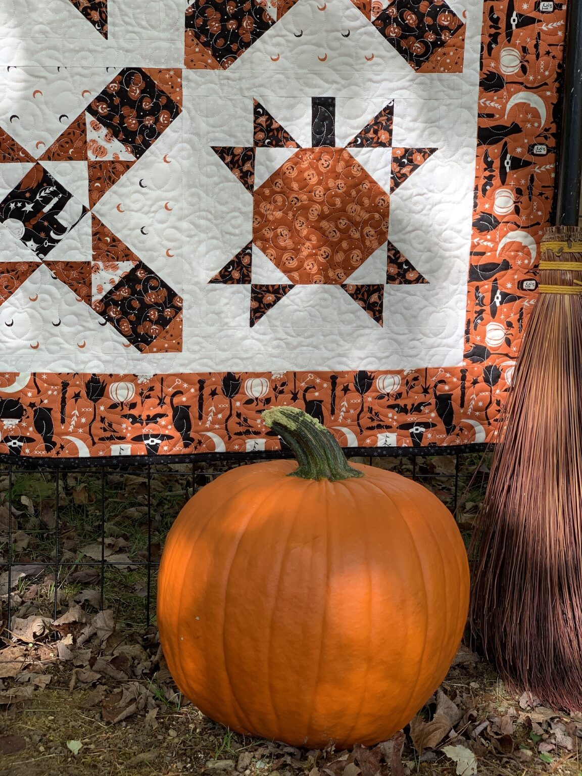 Three easy Halloween quilt patterns - Pieced Brain