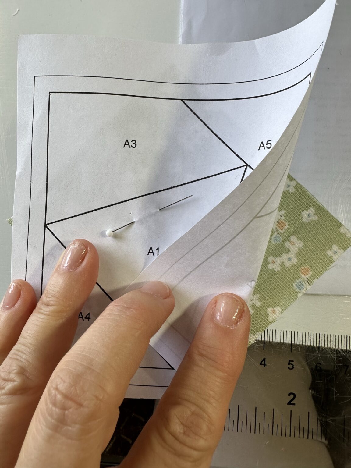 Paper piecing in a quilt block - Pieced Brain